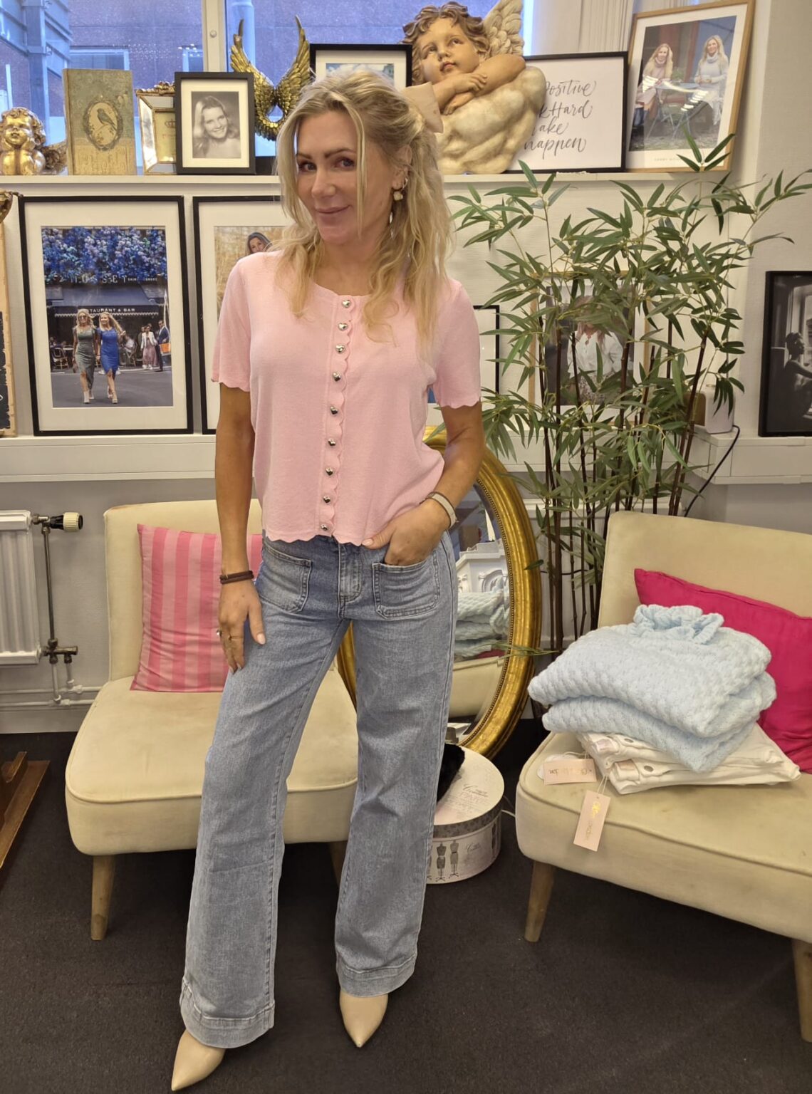 Nova - Finstickad topp med hjärtknappar - Rosa - Fanny Michel
